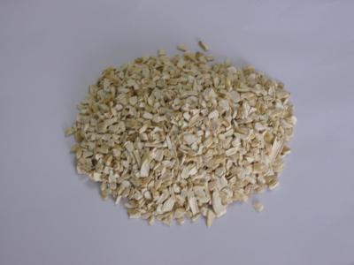 China Air Dried Horseradish Granules 7% Moisture 24 Months Shelf Life HACCP FDA HALAL for sale