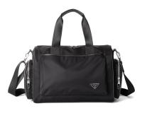 China Waterproofing Nylon Sports Bag Lightweight Gym Bag With Trolley Sleeve for sale