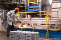 China 3003 6063 A8 Aluminium Ingots For Adc12 Train 99.5% 99.7% 99.99% 99.9% for sale