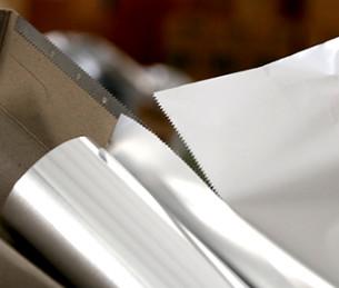 China Odorless Food Grade Aluminum Foil Roll High Elongation For Outside Catering for sale