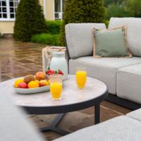 China Round Coffee Table and Sofa Set AJUNION Luxury Modern All Weather Fabric for Courtyard for sale