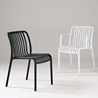 China Indoor Outdoor Stackable Plastic Metal Wire Chairs for Hotel Garden Restaurant Dining for sale