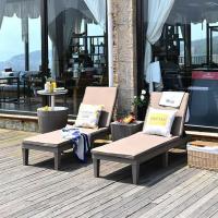 China Modern Outdoor Beach Patio Hotel Sun Lounger Chair with Cushion and Stackable Design for sale