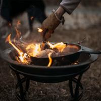 China Backyard Garden Camping Bonfire Charcoal BBQ Grill Fire Pit Bowl with Customized Logo for sale