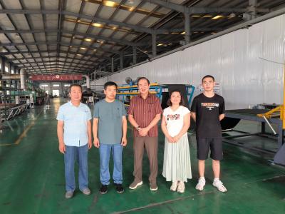 China Flexible Rubber Insulation Tube Extruder Production Line 120mm Screw Diameter for sale
