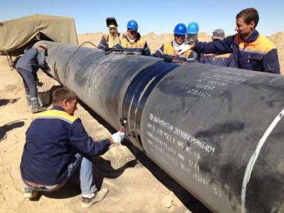 China Pre Insulation Pipe Joints Steel Pipe Ageing Resistant HDPE Heat Shrink Tubing for sale