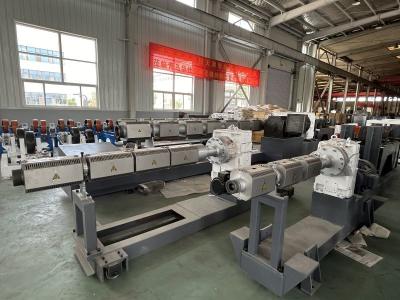 China 3PE Fbe Three Layer PE Steel Pipe Internal External Anti Corrosion Coating Line for sale