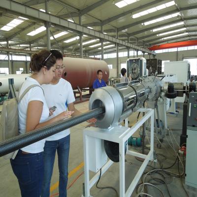 China PERT/PEX Corrugated Flexible Pre-Insulated Pipe Production Line for sale