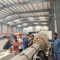 China Vacuum Calibrating Extruder for PE Pre-Insulated Pipe Production with Outer Casing for sale