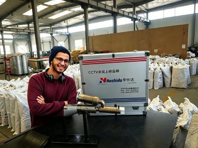 China Durable Hand-Held Extrusion Welding Gun for Industrial Plastic Applications with PE, PP, and HDPE Compatibility for sale