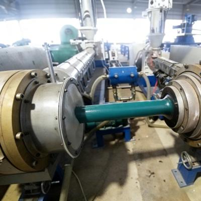 China Automated O-Type Co-Extrusion 3LPE Coating Production Line with Sa2.5 Surface Treatment for 76mm-305mm Steel Pipe Anti-corrosion Coating Machinery for sale