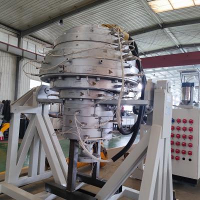 China Heavy-Duty HDPE Jacket Pipe Making Machine with Vacuum Calibration for High Output Pre-Insulated Pipe Production for sale
