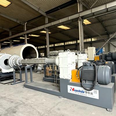China Vacuum Calibrating HDPE PE Insulated Pipe Extrusion Line with Single-Screw Extruder for Industrial Use for sale