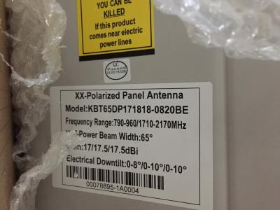 China Outdoor Directional Tri-band Antenna (790-960/1710-2170MHz) for sale