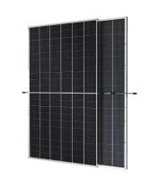 China Trina Vertex DEG20C.20 Solar Panel 590W A Grade Half Cut Bifacial Dual Glass 210mmx210mm for sale