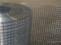 China Stainless Steel Welded Mesh - 30m Rolls with 0.5-1.8m Width Options in Various Wire Gauges for sale