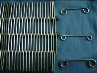China Custom Wire Ring Conveyor Belt - Stainless Steel Mesh with Positive Drive System for Industrial Applications for sale