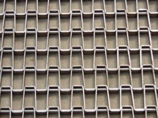 China Flat Wire Conveyor Belt with C1015-C316L Steel Options for Food Processing and Industrial Applications for sale