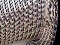 China Compound Balanced Weave Belt - Stainless Steel Conveyor with 24-60 Spirals per Foot for Small Parts Transport for sale