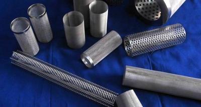 China Custom Wire Mesh Filter Tubes & Cylinders for Industrial Filtration - Stainless Steel Construction for sale