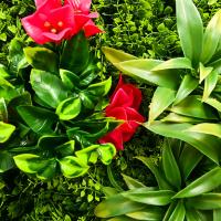 China Good Quality Cheap Price Artificial Plant Wall Features Fireproof And Waterproof Artificial Wall Plants for sale