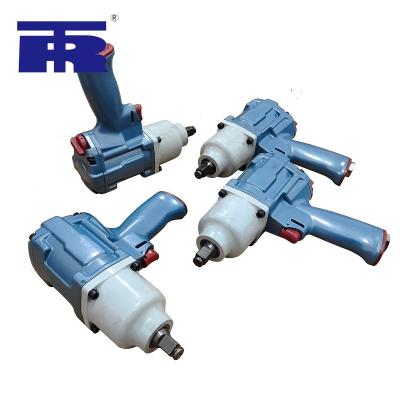 China Ergonomic Trigger Pneumatic Impact Wrench Gun Three Quarter Inch Air Impact 4800rpm for sale