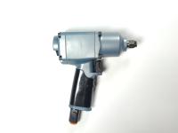 China 1.7kg 750nm Small Air Impact Wrench Gun 1/2 In Air Inlet 3/8 In Min Hose Size for sale