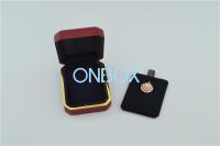 China Customizable Octagonal Metal Leather Jewelry Box 70x90x40mm with LED Light and Gold Borders for sale