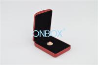 China Wine Red PU Leather Arched Pendant Gift Box 75x100x28mm with Removable Jewelry Pad for sale