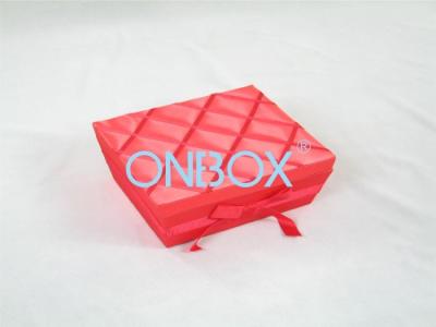 China Custom Satin Cosmetic Gift Box Biodegradable 248x210x85mm with Butterfly Tie for sale
