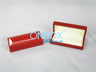 China Pen High Gloss Painting Wooden Boxes Elegant Arched Top Design for sale