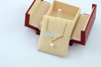 China 90x90x45mm Luxury Red Jewellery Box for Small Necklace Door Open Design for sale