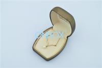 China Luxury Gold PU Necklace Jewelry Packaging Box 75x90x40mm with Removable Pad for Shop Display for sale
