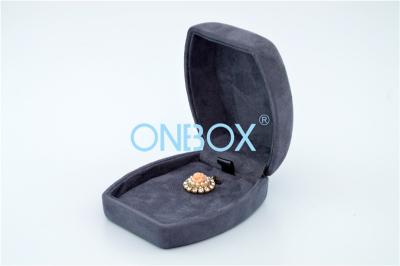 China Fashion Personalized Luxury Packaging Boxes /  Suede Jewelry Box for sale