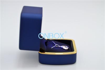 China Rubber Painting Pendant Jewelry Box with LED Light 65x65x55mm Custom ODM for sale