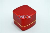China Luxury Rubber Painting LED Jewellery Display Box 65x65x55mm for Necklace Shops for sale