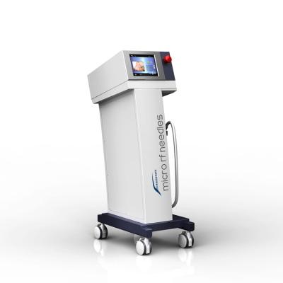 China Vertical 2 Handles Microneedling RF Machine For Skin Tightening Anti Aging Scar Removal for sale