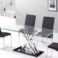 China Stylish 8mm Clear Tempered Glass Table For Home Furnishing for sale