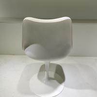 China Classic Modern White Metal Base Dining Chair Plastic PP Shell 81cm Height for sale