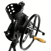 China Heavy Duty Cast Iron Manual Corn Sheller 40-60 kg/h Adjustable Hand Crank Maize Husker for sale