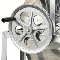 China Stainless Steel Shredder Slicer 500kg/h Output 2800rpm Motor Farm Feed Processing for sale