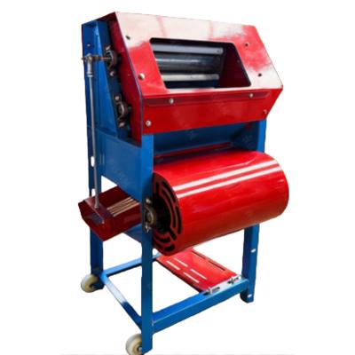 China Automatic Precision Peanut Picking Machine 300-500kg/h 99% Cleaning Rate Groundnut Harvester for sale