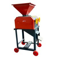 China Rust Resistant Maize Grits Making Machine 500 - 800kg/h Iron Corn Grits Milling Machine for sale