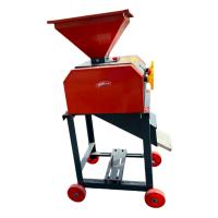 China 500 - 800kg/h Corn Grits Making Machine Farm Animal Feed Making Machine for sale