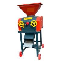 China Industrial Maize Grits Making Machine 500kg/h Iron Poultry Feed Grinder for sale