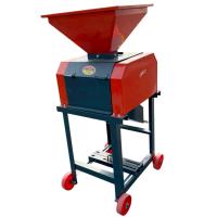China Single Person Maize Grits Making Machine 800kg/h 220V 380V Corn Grit Mill for Animal Feed for sale
