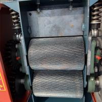 China Rust Resistant Maize Grits Making Machine 500 - 800kg/h Iron Corn Grits Milling Machine for sale