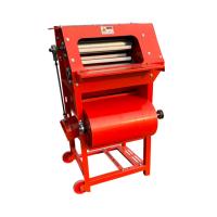 China Portable Wheeled Electric Peanut Picker 500KG/H Capacity Weather-Resistant Design for Efficient Peanut Harvesting for sale