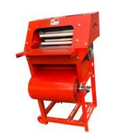 China Farm Peanut Picking Machine 500kg/h Mobile Groundnut Harvester Machine for sale