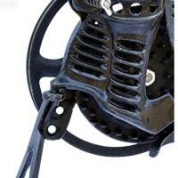 China Heavy Duty Cast Iron Manual Corn Sheller Machine 4.5kg Efficient Farm Maize Processor for sale